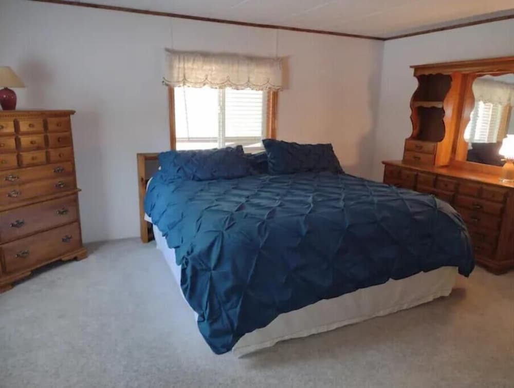 Spacious Family Friendly Home - Oregon
