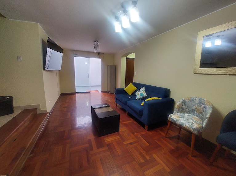 Departamento En Primer Piso Frente A Parque, 2 Cuartos, 2 Baños, Mascotas Sí :) - Callao