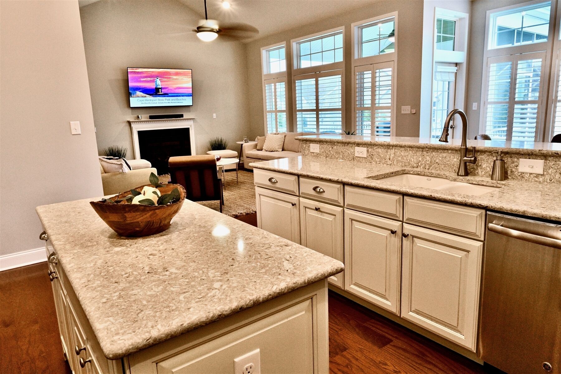 New Listing:in The Coastal Club Community With Resort-style Amenites *Pet - Jersey Shore, NJ