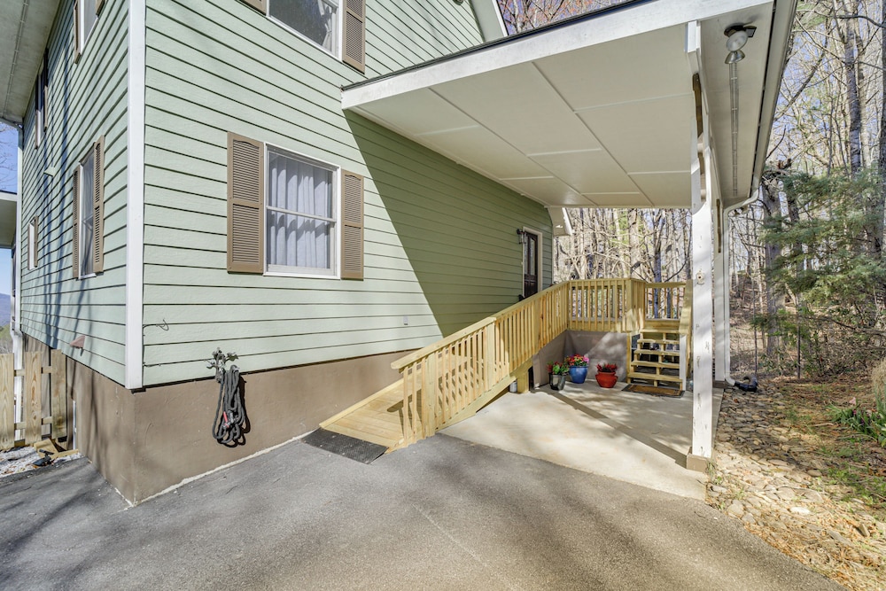 Sky Valley Retreat W/ Fire Pit & Mountain Views! - Dillard, GA