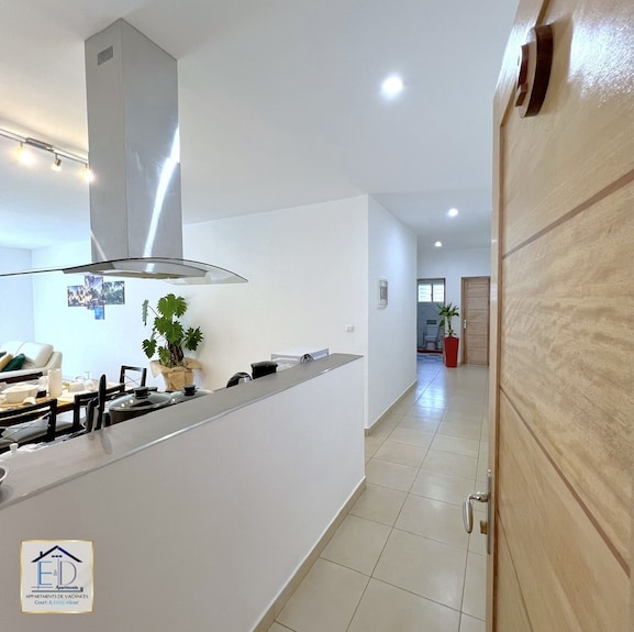 E&d Apartment With Private Garden, Quiet And Secure Ideal For Families - Antananarivo