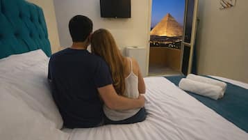 Quarto Duplo Deluxe, varanda, vista para a montanha | Lençóis de algodão egípcio, roupa de alta qualidade