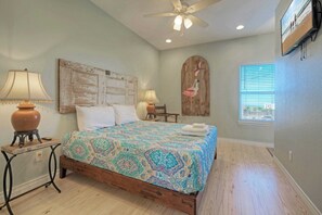 Casa (Multiple Bedrooms) | Interior