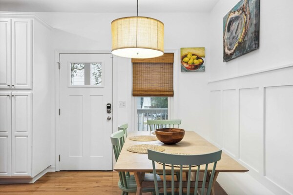 Dolphin Days By Avantstay Pool, 0.2mi To Beach! - Destin, FL