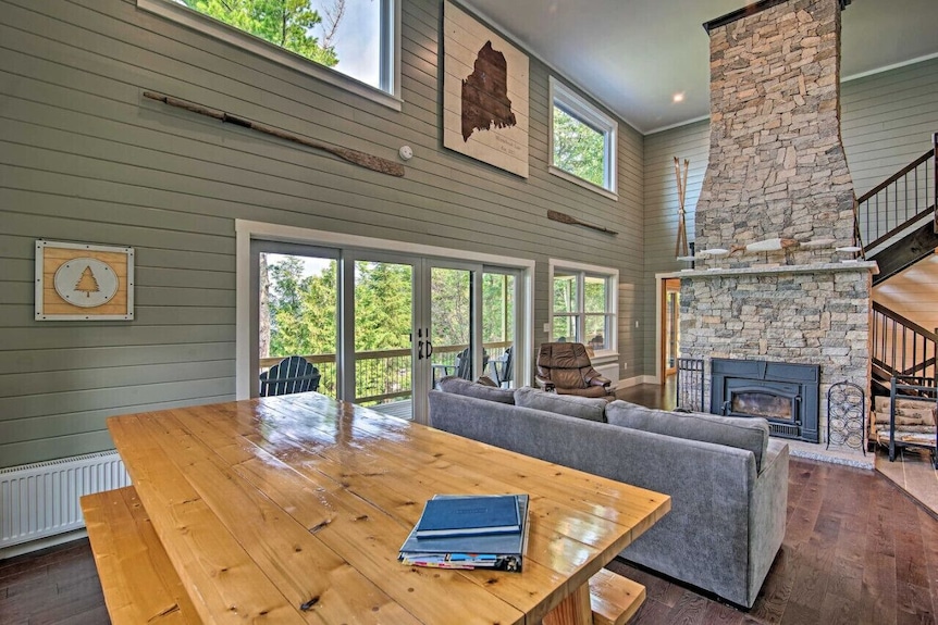 Drew North · 2-acre Lakefront Haven | Dock, Kayaks, Guest House - Greenville, ME
