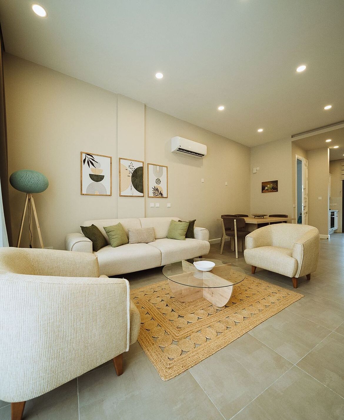 Kıbrısın En Iyi Konumunda ,öZel Havuzlu  3 Oda -4 Banyolu Eviniz Sizi Bekliyor - Girne