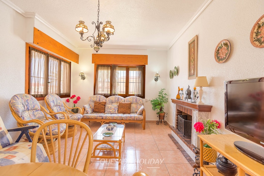 Mediterranean Style Villa In Quesada Centre Private Pool Walking Distance To All - Costa Blanca