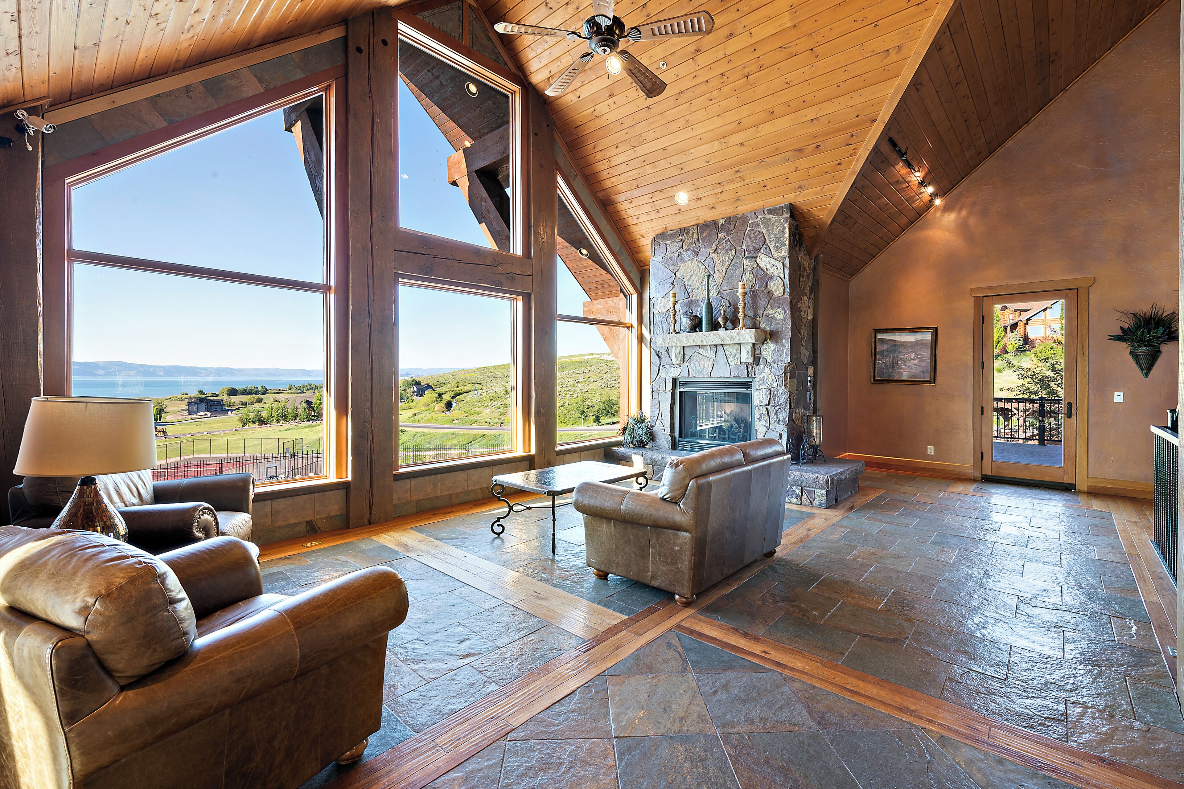 Golden Gable Lodge (Sleeps 19) - Bear Lake