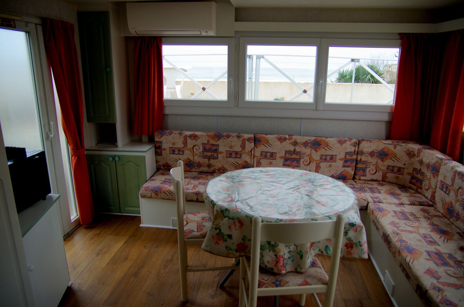 Mobil-home Bord De Mer Sur Terrain Privé, Terrasse Vue Mer, Parking Privé - Le Grau d'Agde