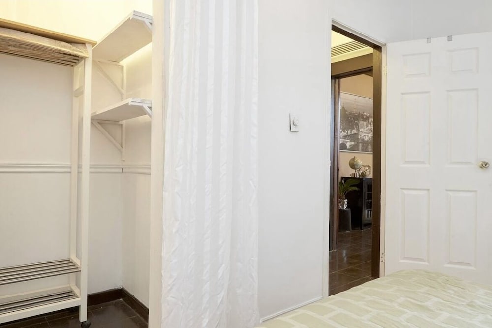 Lovely In Leslieville: Onebedrm Large Private Apartment - Toronto