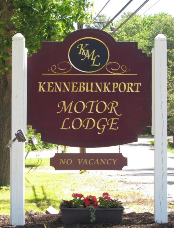 Kennebunkport Motor Lodge - Kennebunk, ME