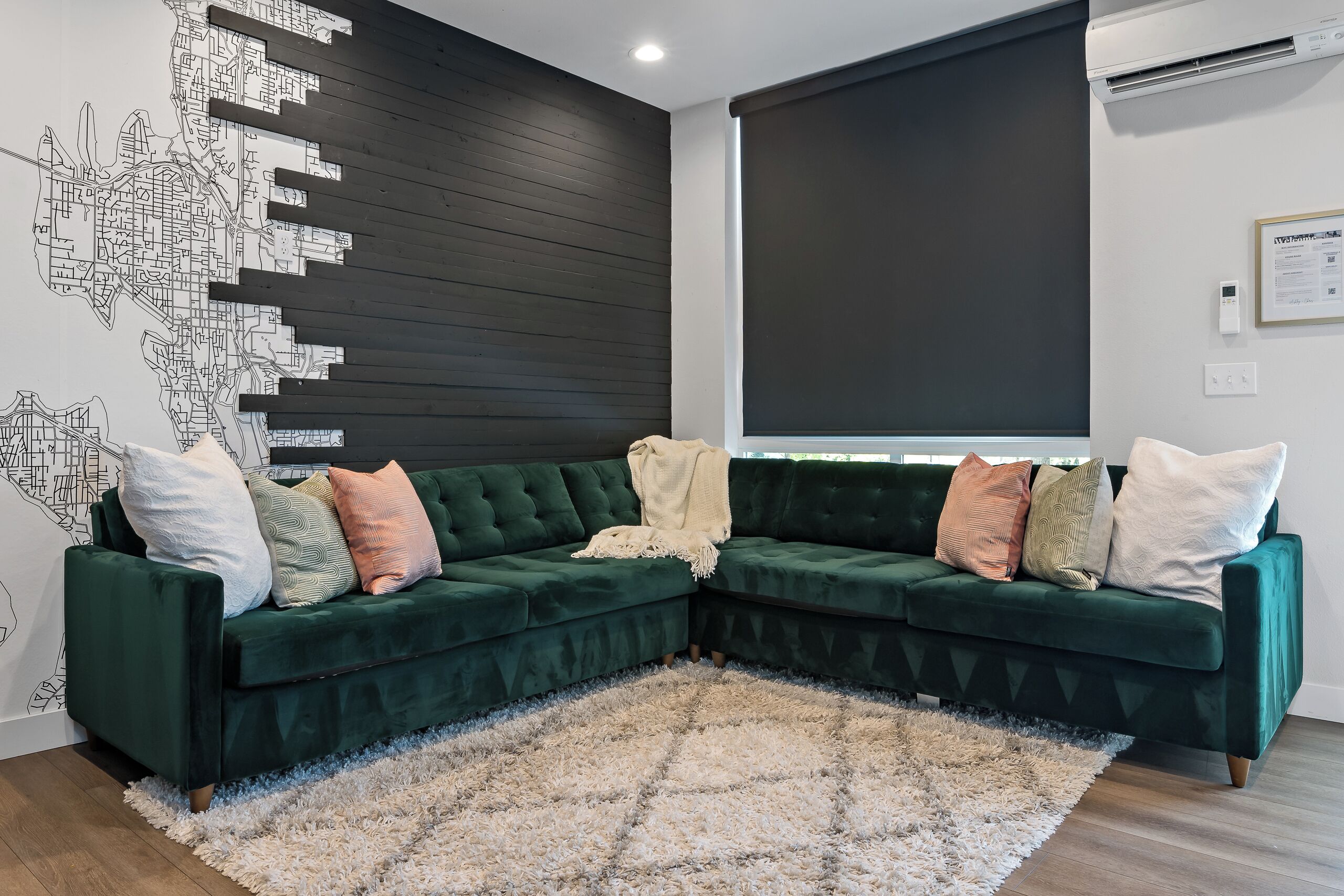 The Emerald Den - Seattle, WA