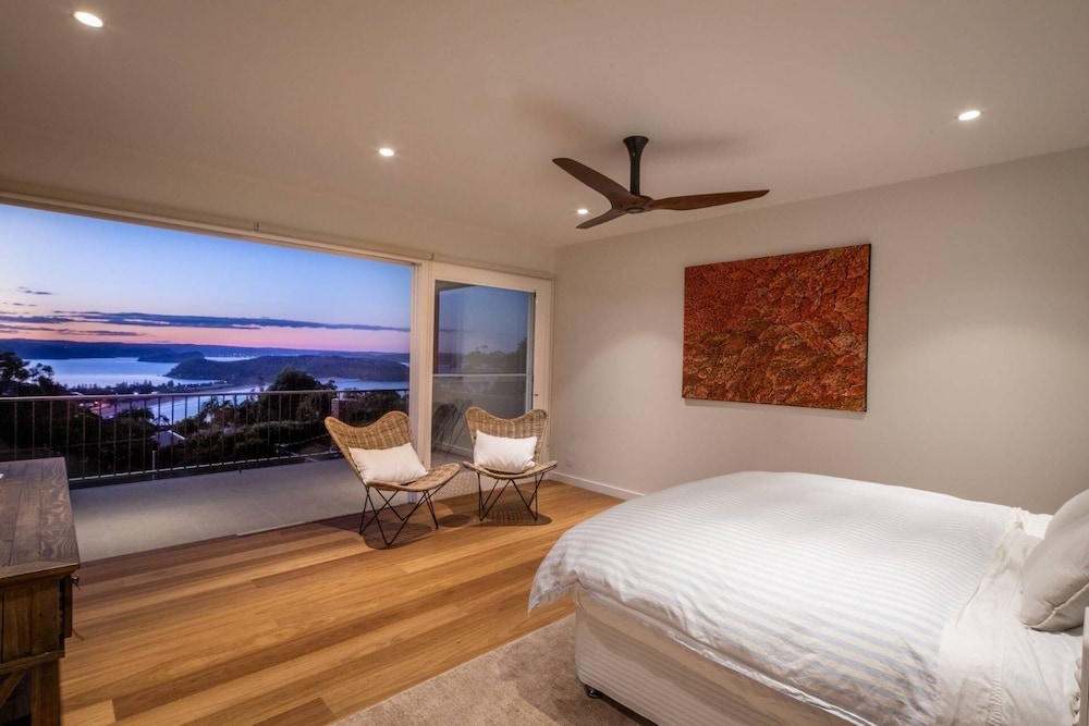 Kingfisher Palm Beach - Leave All Your Stress Behind - Church Point