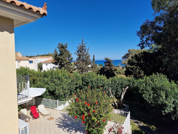 Skala - Villa - Sleeps 7 - Parking - Garden - Cephalonia