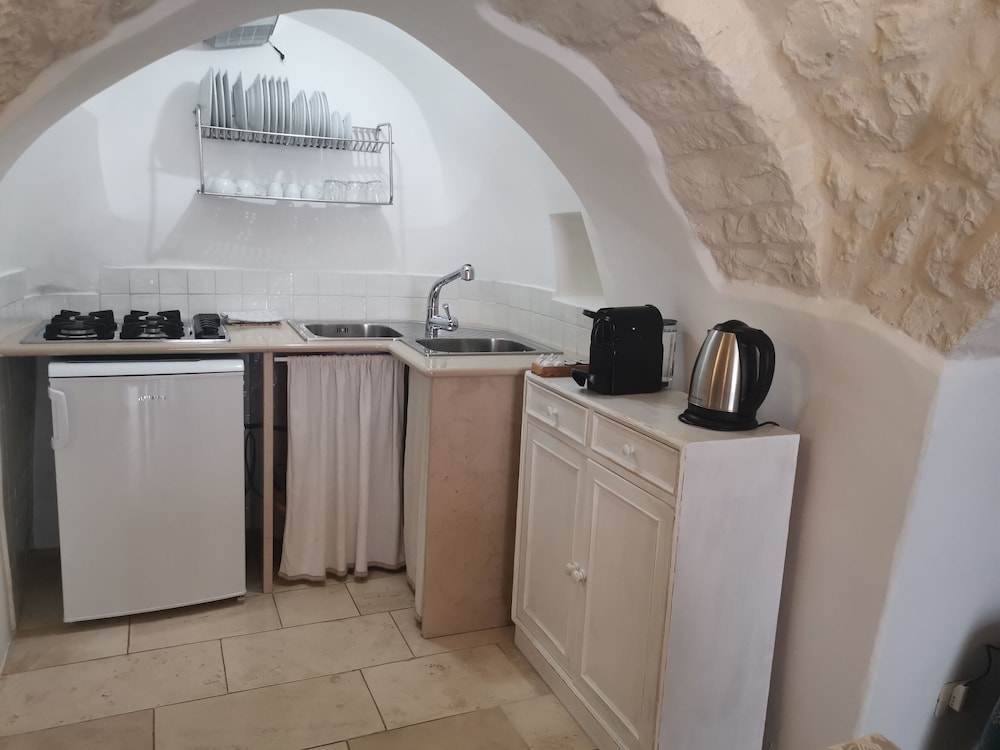 Trullimania, Trulli In The Center Of Alberobello - Alberobello