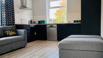 Apartamento | 5 quartos, escrivaninha, ferros/tábuas de passar roupa