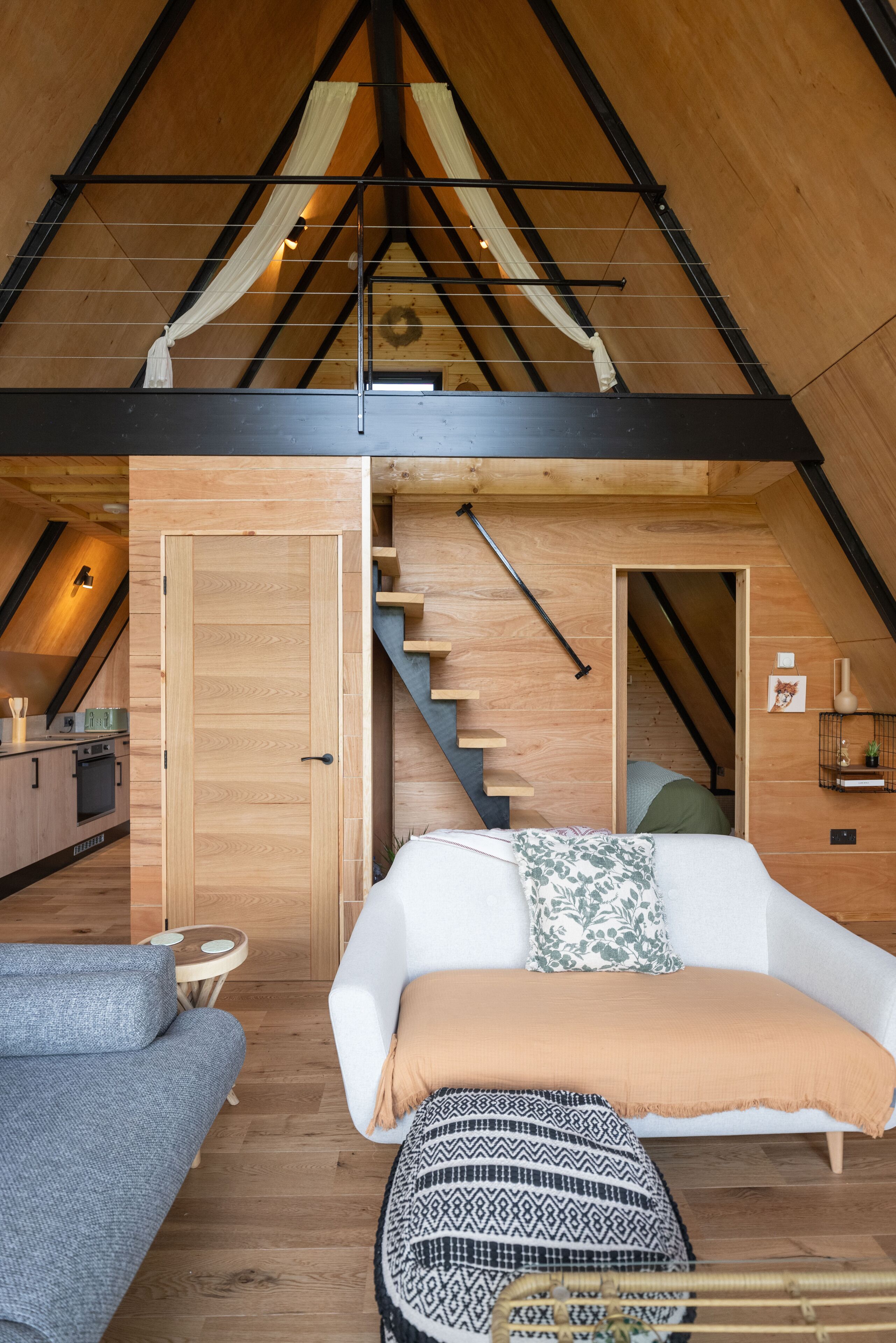 Stunning Scandinavian A Frame Lodge With Outside Bathtub - Llangollen