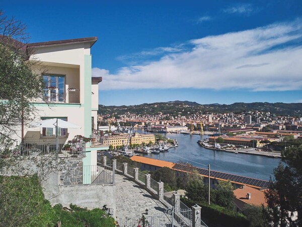 Villa Dei Poeti - La Spezia