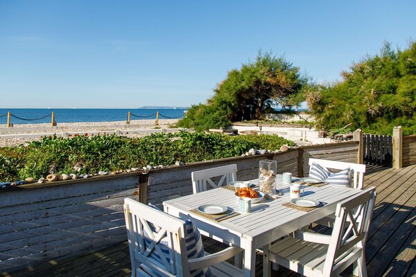 Luxury Seafront Family Home - Indoor Pool - Bracklesham Bay