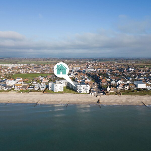 Two Bed Seafront Escape In East Wittering - West Wittering