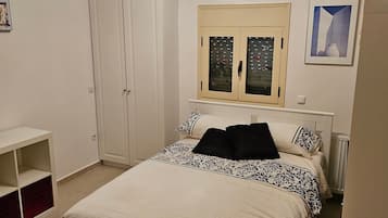 Apartamento em Condomínio Fechado, 1 quarto, fumadores, terraço | 1 quarto