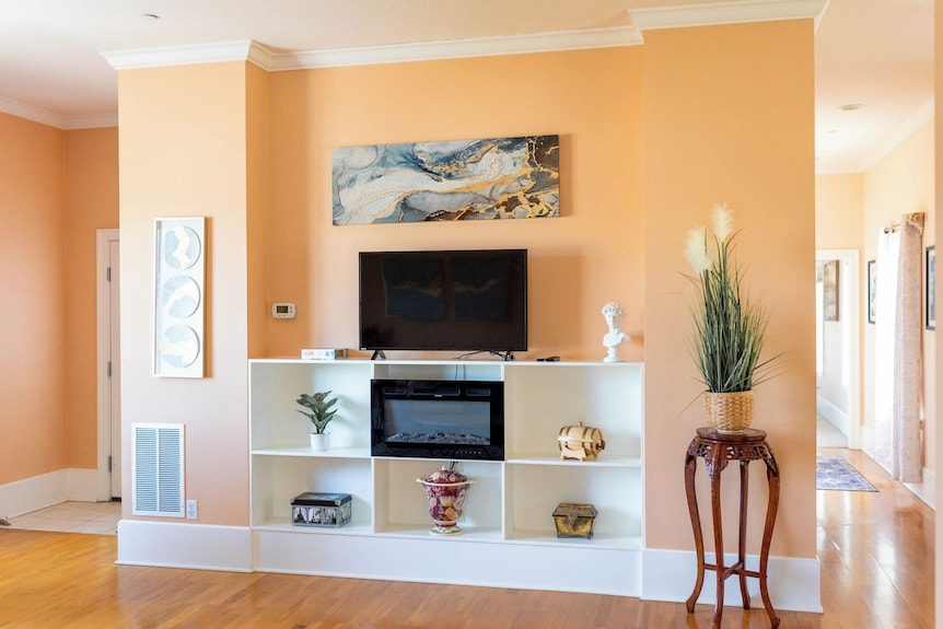 Chateau Herbe ~ Oberon Suite W/ Kitchen - Oregon Shakespeare Festival