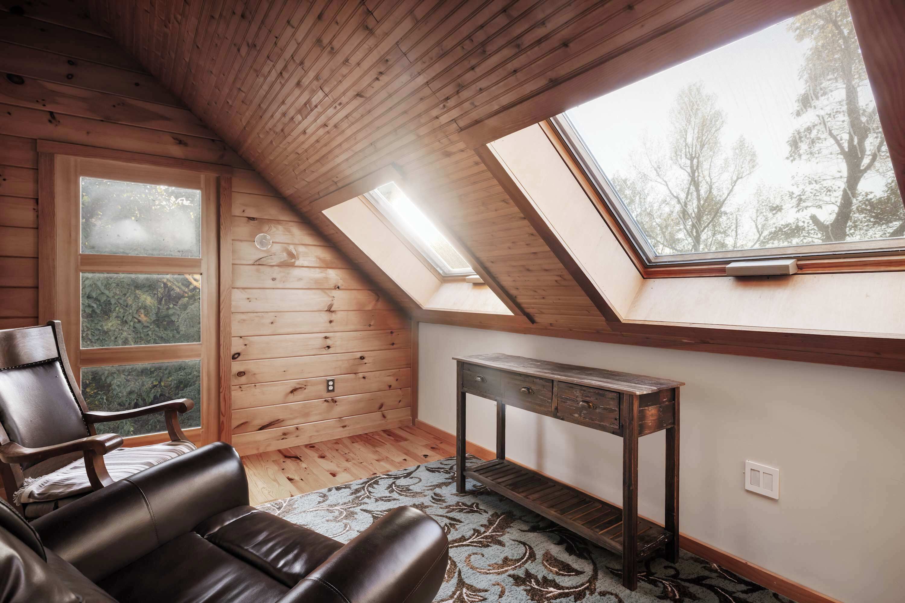 The Trillium Cabin | Hot Tub, Views & Game Room - Front Royal, VA