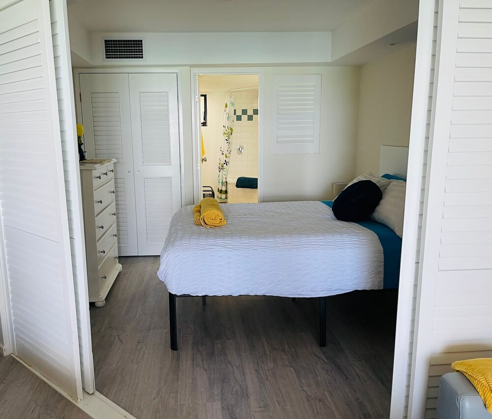 Seas the Day - Ocean View with Spa - Sunshine Coast | Vrbo