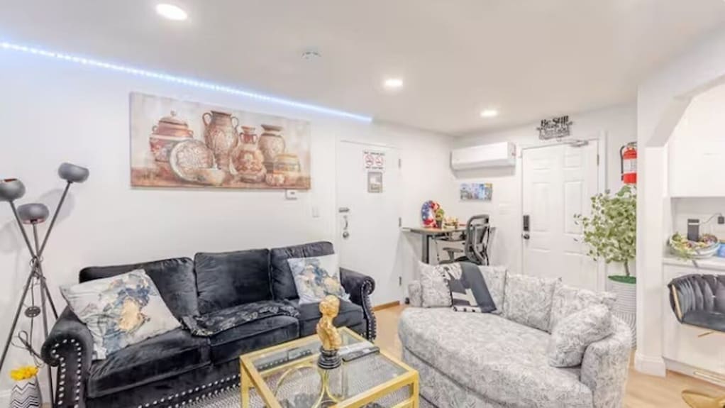 Exquisite 3 Bedrooms - New York Newark Liberty Airport (EWR)