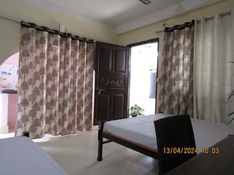 Where Every Stay Feels Like Home At The Heart Of Guwahati City Near To Dispur. - 구와하티