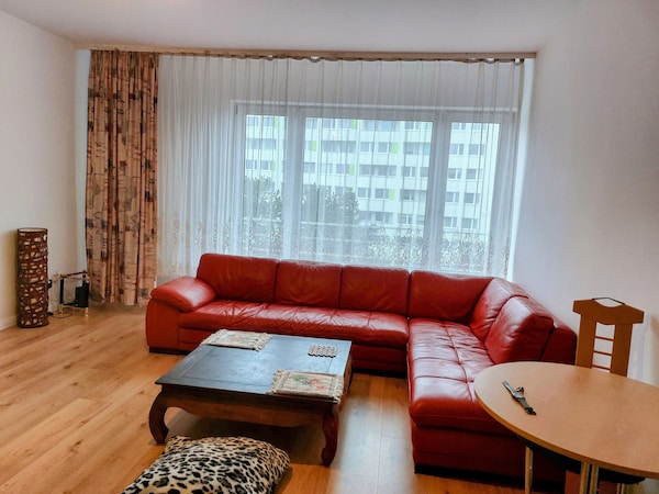 Die Wohnung Ist Sehr Gemütlichen Und Bewertensvoll In Altmariendorf Berlin - Berlin
