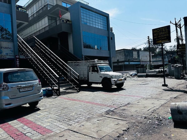 Hotel Md Grand - Vadodara