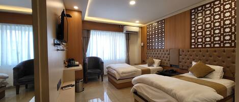 Quarto duplo luxo, vista para a cidade, ao lado do lago | Roupas de cama premium