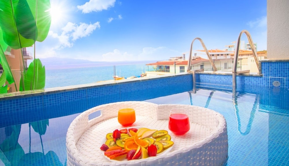 Dream Hotel Saranda - Saranda