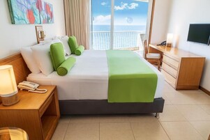 Suíte superluxo, 2 quartos | Roupas de cama premium, cofres nos quartos, escrivaninha