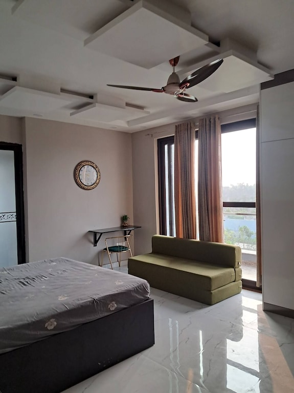 Aarul Farms 2 \N\n - Manesar