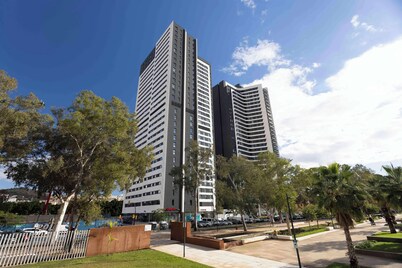 Hampton By Hilton Malaga Martiricos