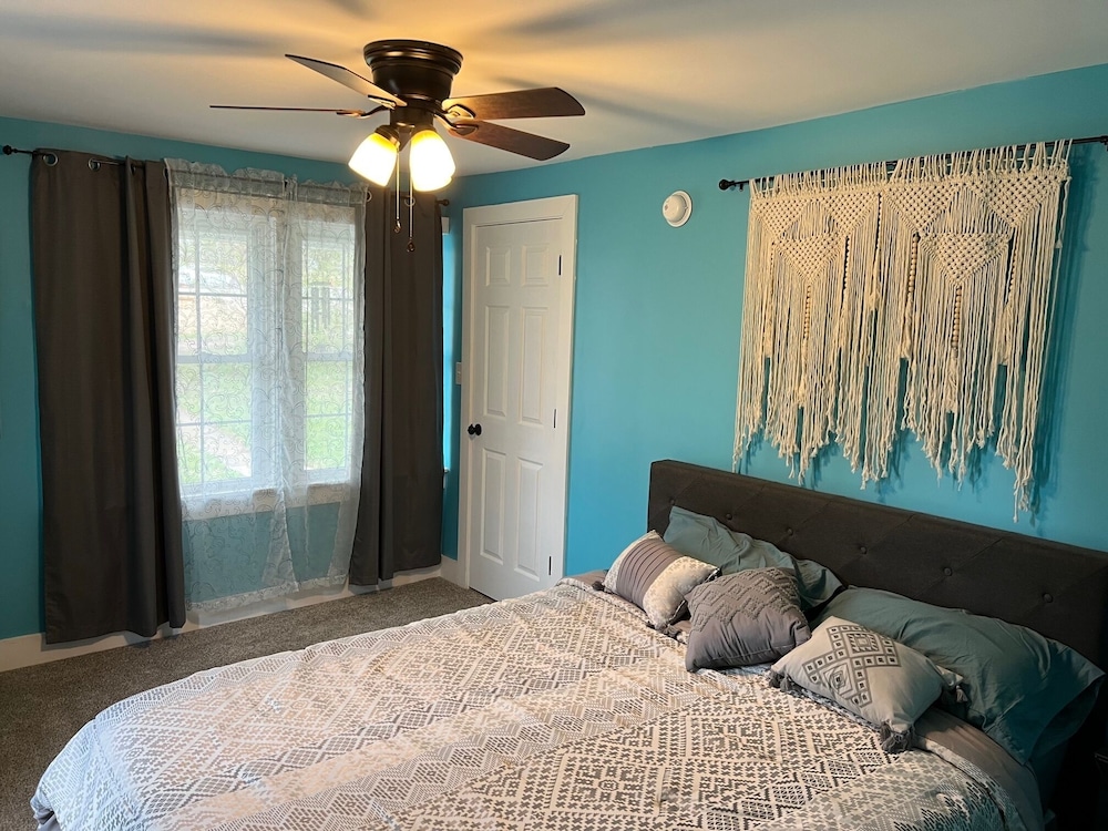 Bourbon Country Cottage - Perfect For Exploring The Bourbon Trail - Bardstown, KY