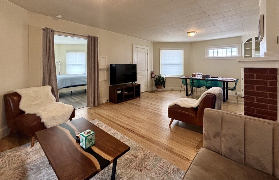 Historic 5 Bed Home In The Heart Of Downtown Bozeman. Great Location! - 보즈먼