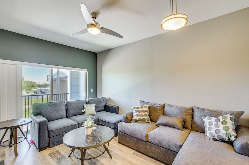 Close To Lakes, Parks & Winery: Bonham Apt - Bonham State Park, Bonham