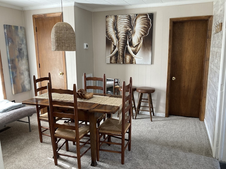 Updated Bungalow With Screened In Porch In Rear. - Greenville, NC