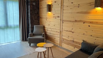 1 quarto, secretária adequada para computadores portáteis, Wi-fi grátis