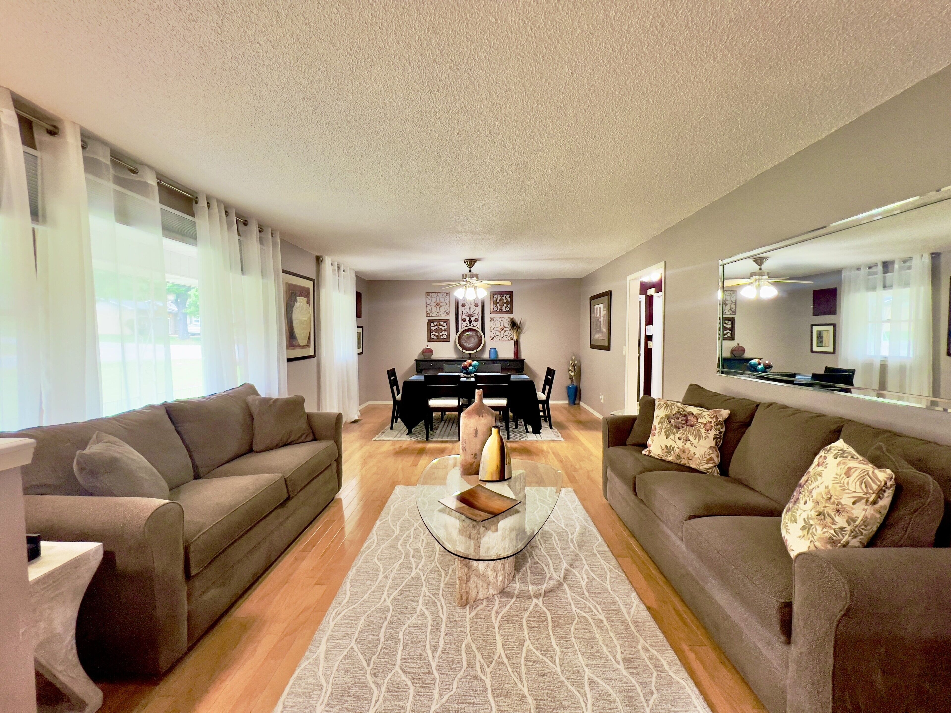 Spacious 3 Bed, 2 Bath Home, 5 Min To Town Square, Close To Baxter Hospital - Mountain Home, AR