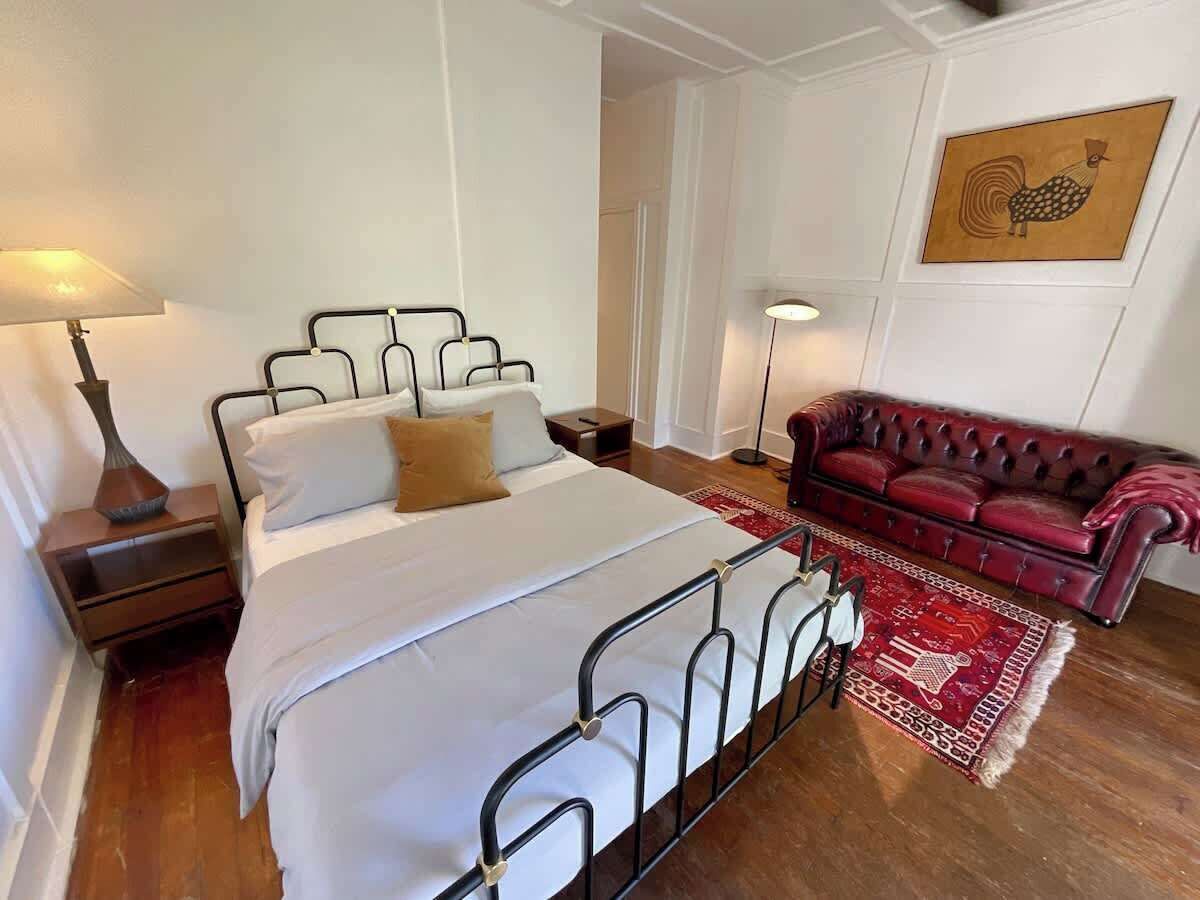 Comfy Hideaway: Easy World Cup Access, Walk 2 Dine - Houston, TX