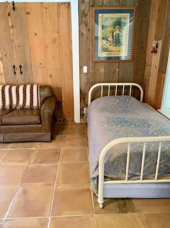 Sequoias Creekside/vintage Yellow Cottage - カリフォルニア州