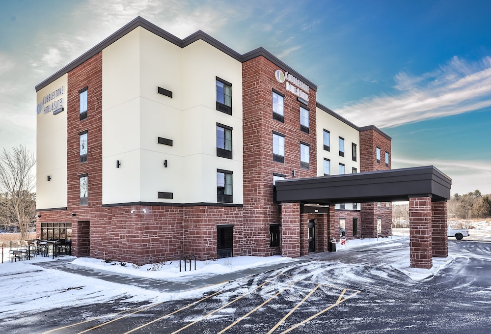 Cobblestone Hotel & Suites - Rhinelander - Rhinelander, WI