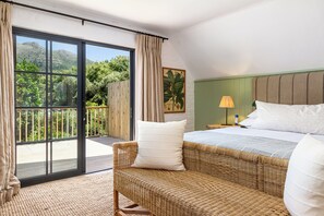 Casa Familiar, 4 quartos, vista para o jardim | Cortinas/cortinados opacos, ferro/tábua de engomar, Wi-fi grátis 