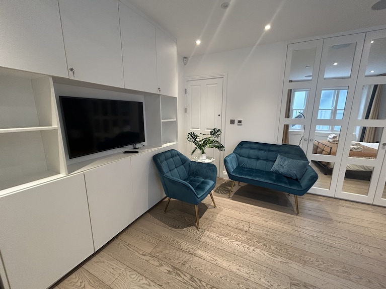 Pop Art Luxury Room Marylebone, Your Home In London - チェルシー