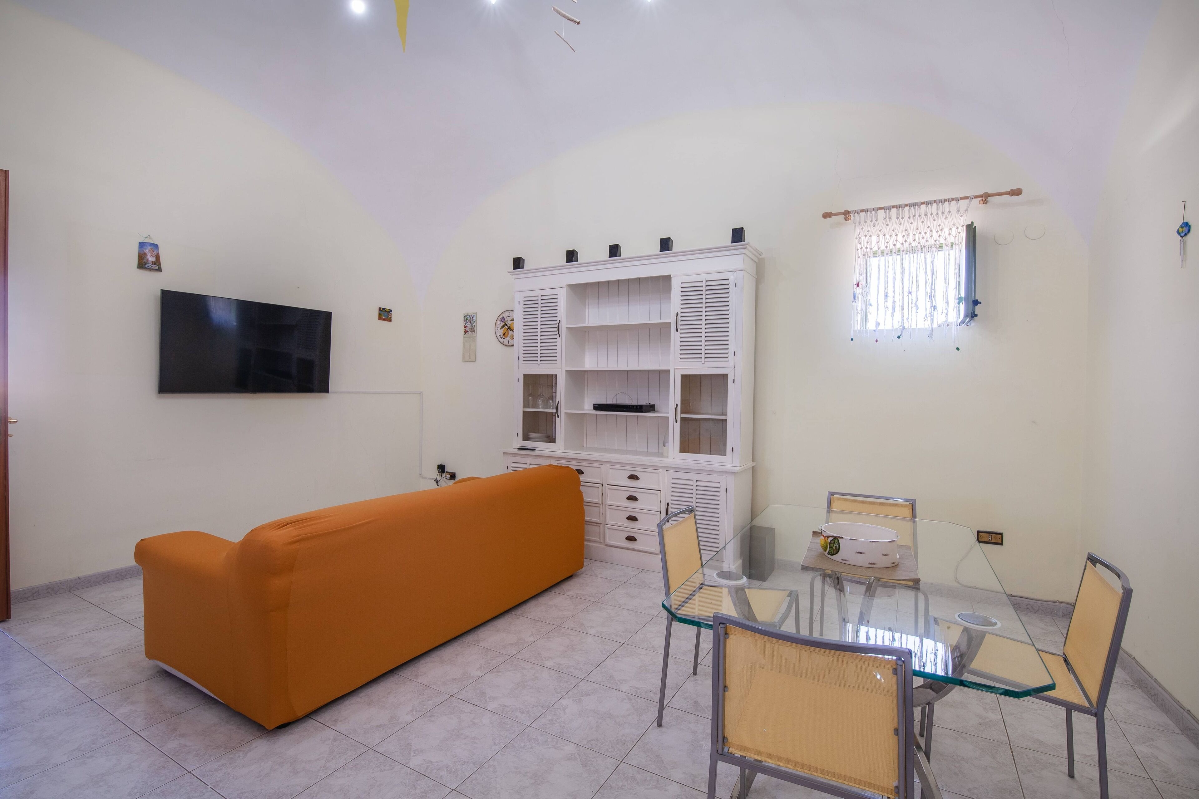 Da Procida 97 - Two Bedroom Apartment, Sleeps 5 - Procida