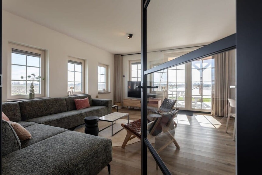 Close To The Sea And Rurally Located In Ossenisse | Knuitershoek 72 | Hello Zeeland - Terneuzen